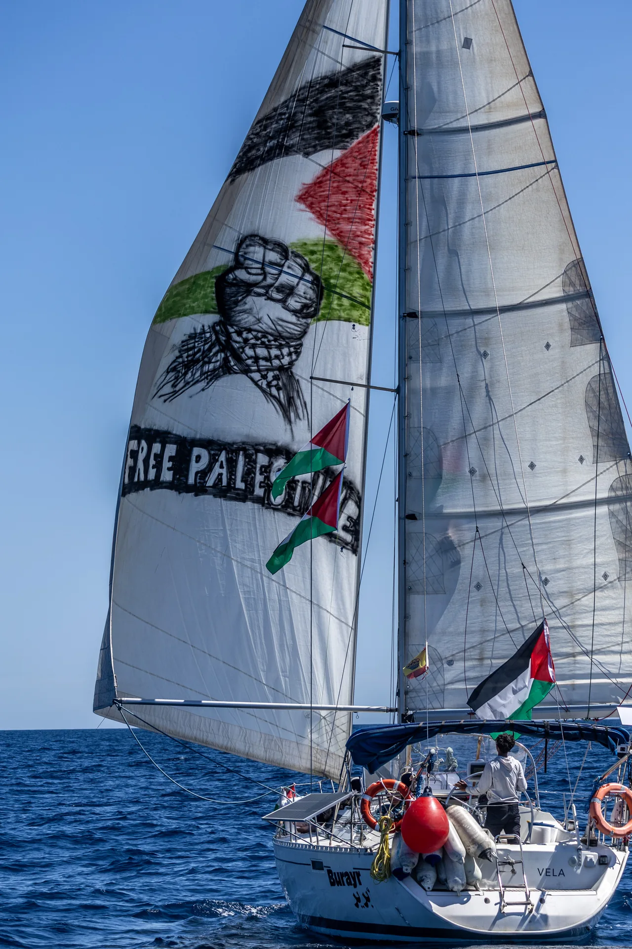BREAKING: israeli Naval Warships Encircle and Intercepting Civilians on ...